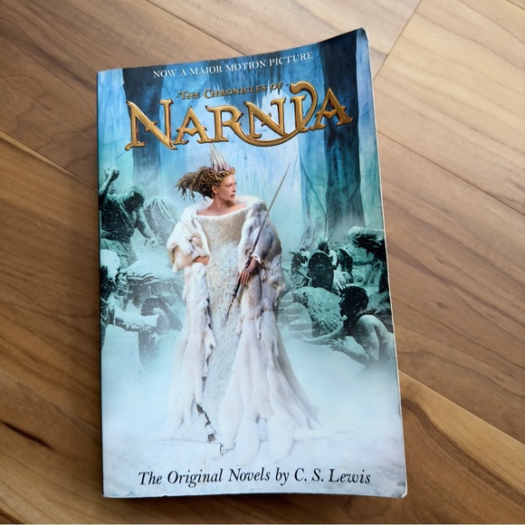 Harper Collins | Accents | The Complete Chronicles Of Narnia By C S ...